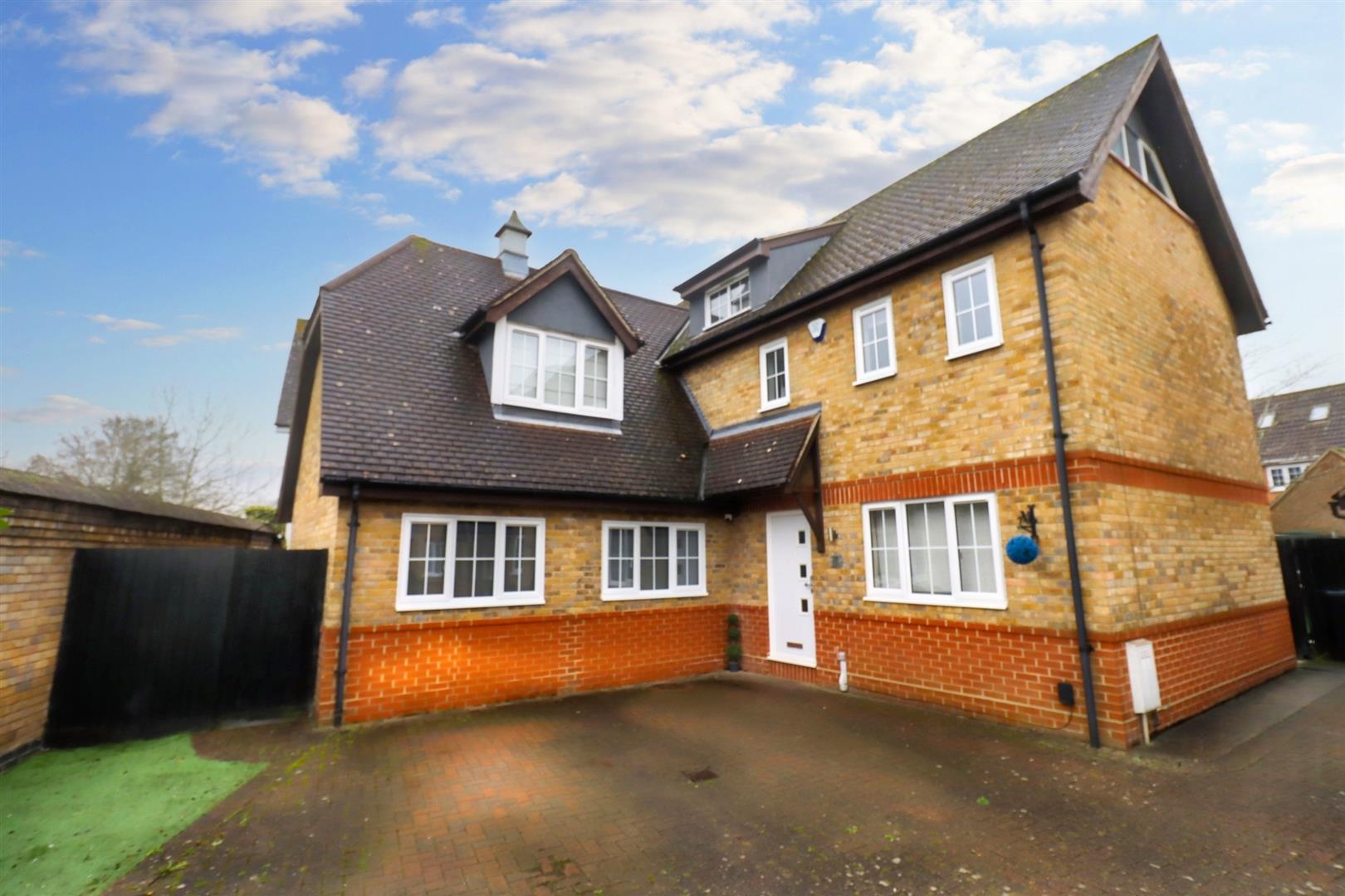 33578050 Cuckoo Way, Great Notley, Braintree - Branocs Estates